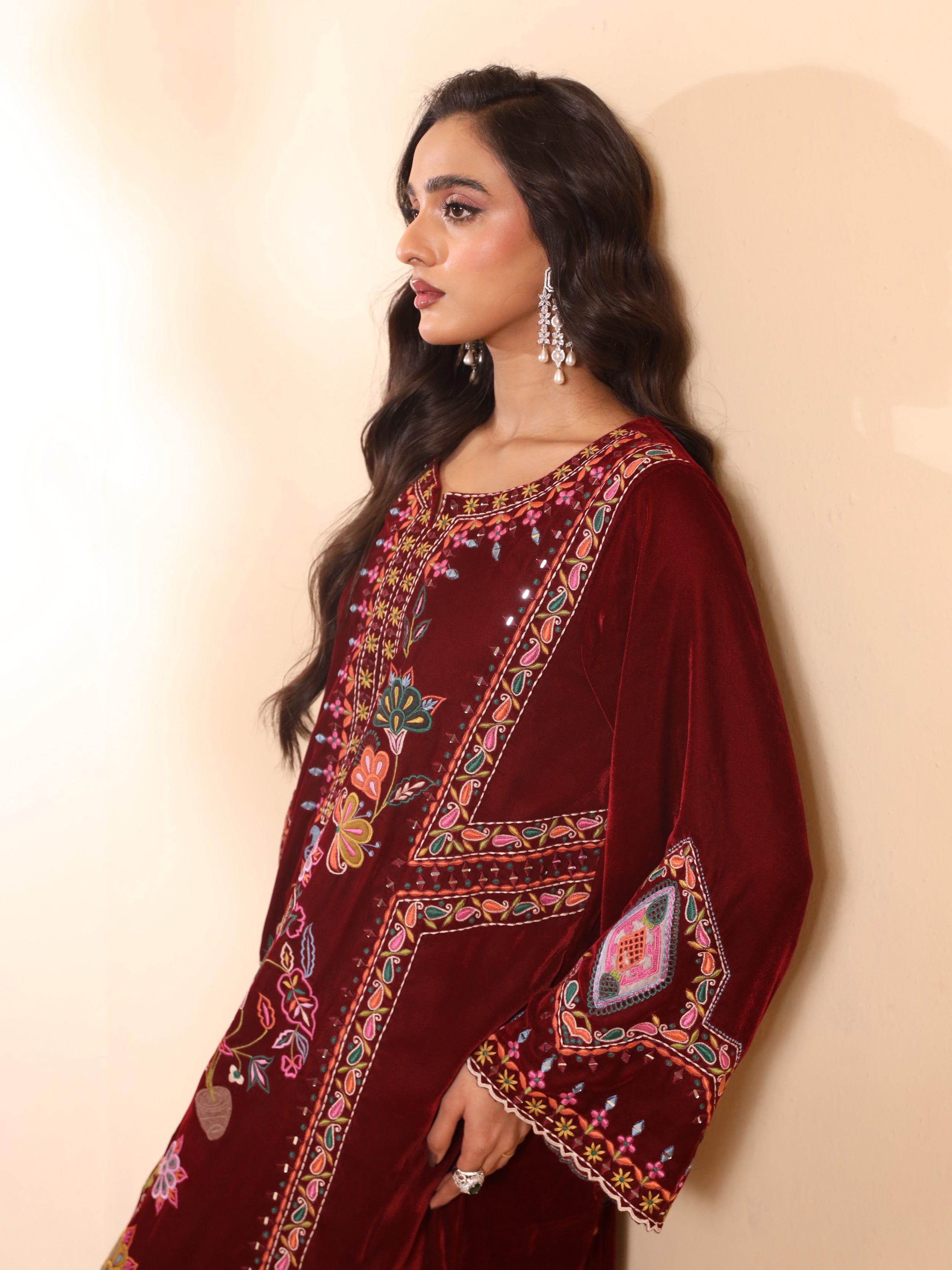Velvet Edit🕊️ – Fatima Mustafa